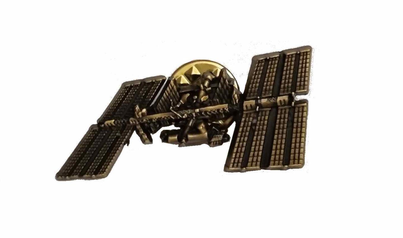 Pins en Métal Station Spatiale Internationale ISS en 3D - Capachat.com